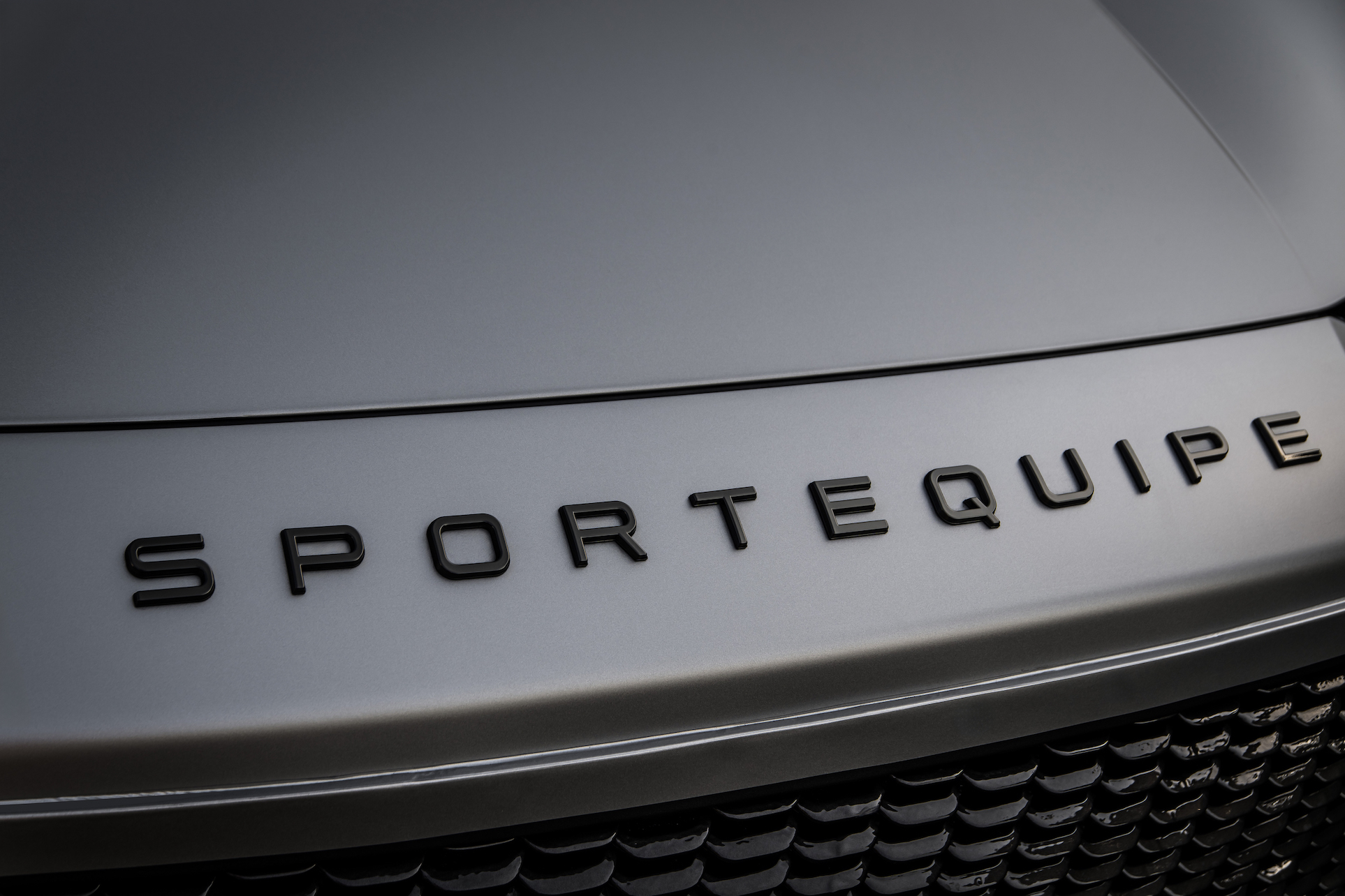 Scopriamo insieme la nuova Sportequipe 6 GT · Autocenter - Concessionaria ufficiale Jaguar, Land ...